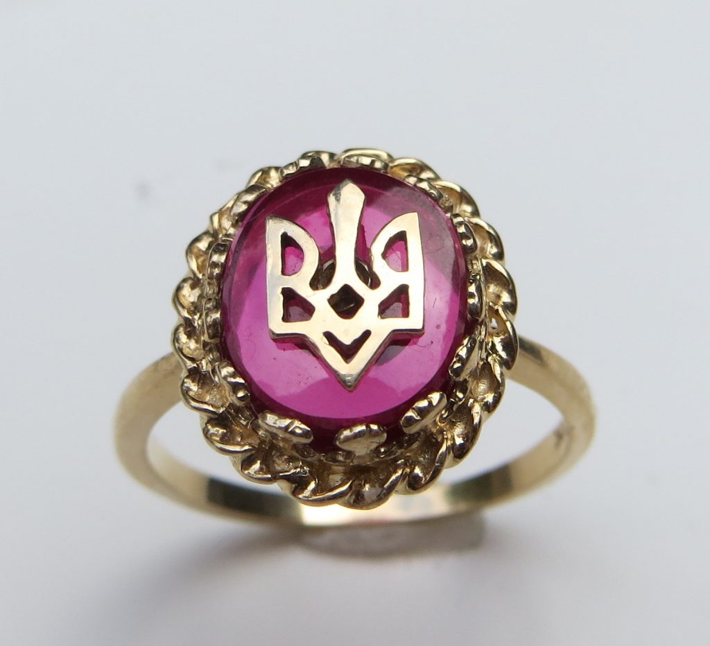 10K Oval Gold Tryzub Ring – Myroslava Dubyk Jewellery