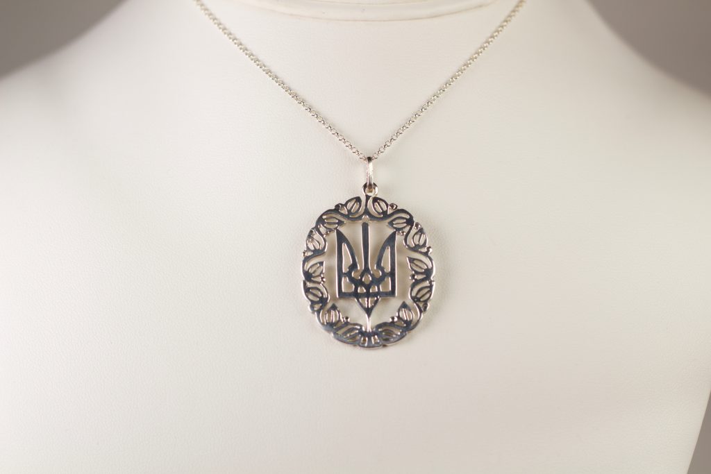Large Tryzub Wreath Pendant – Myroslava Dubyk Jewellery